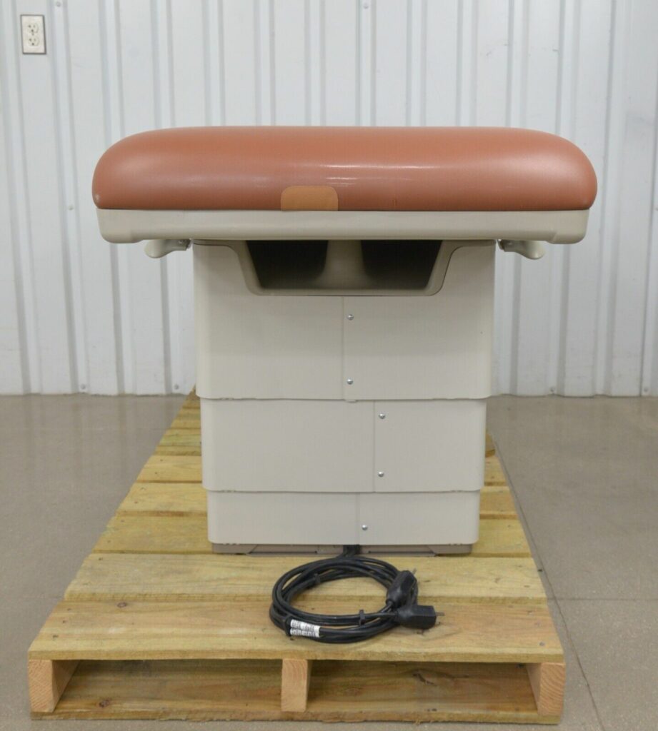Midmark Ritter 222-015 Barrier Free Power Examination Chair w ...