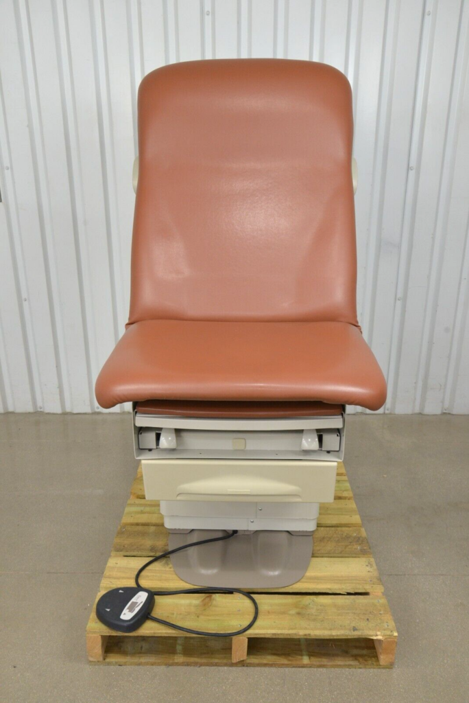 Midmark Ritter 222-015 Barrier Free Power Examination Chair w ...