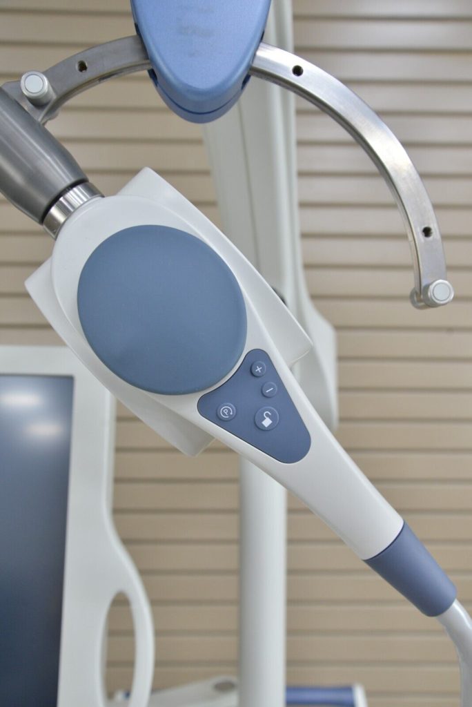 NeuroStar TMS Advanced Therapy System Ref 81-02315-00R Console & Chair ...