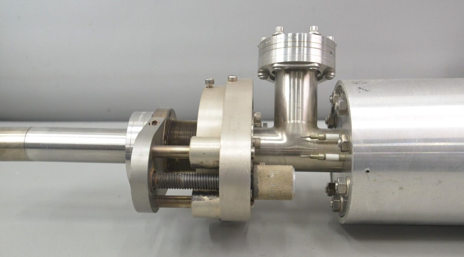 X-Ray Equipment Physical Electronics Inc. Photoelectron Spectroscopy ...